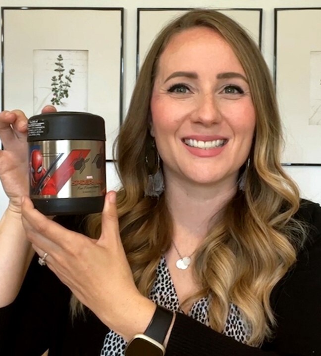 Easy School Lunches with Food Allergies [Allergy Mom Video]